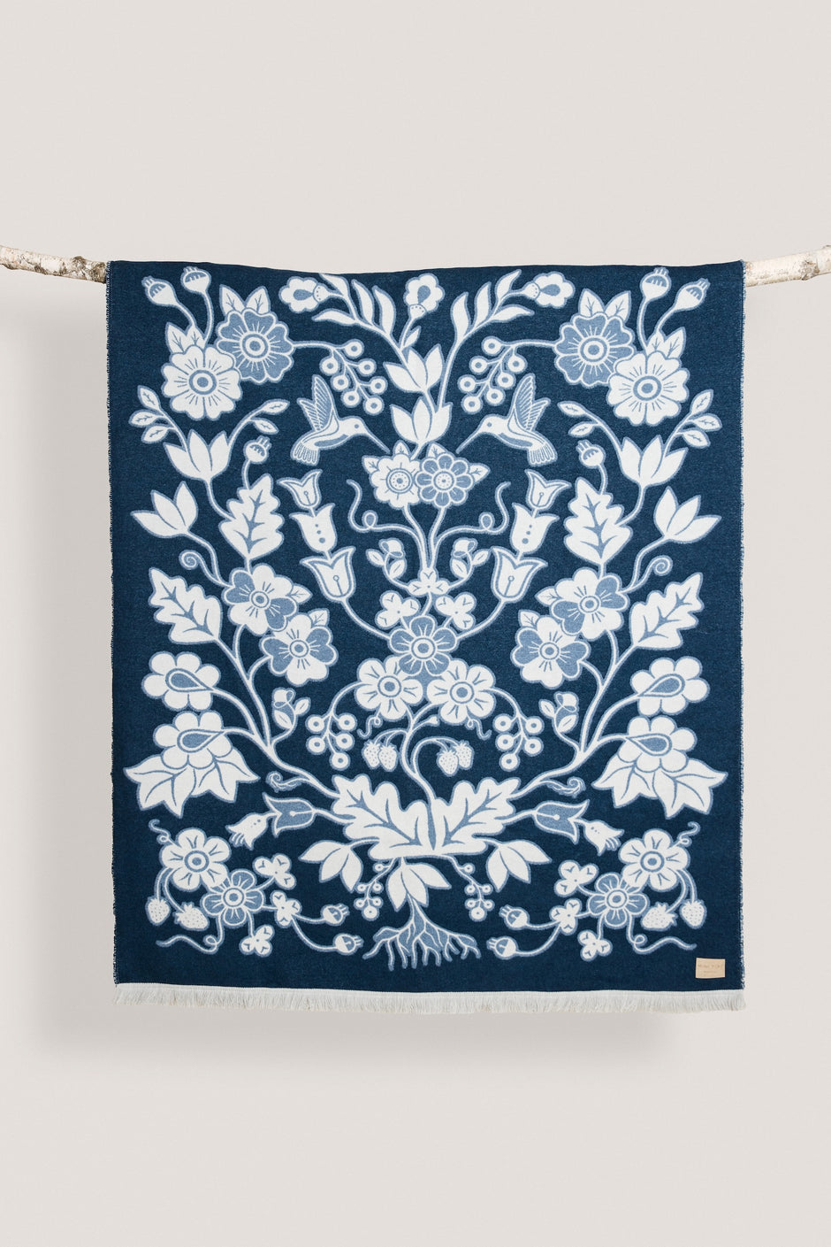 Blankets with Authentic Indigenous Art Made in Canada – MINI TIPI